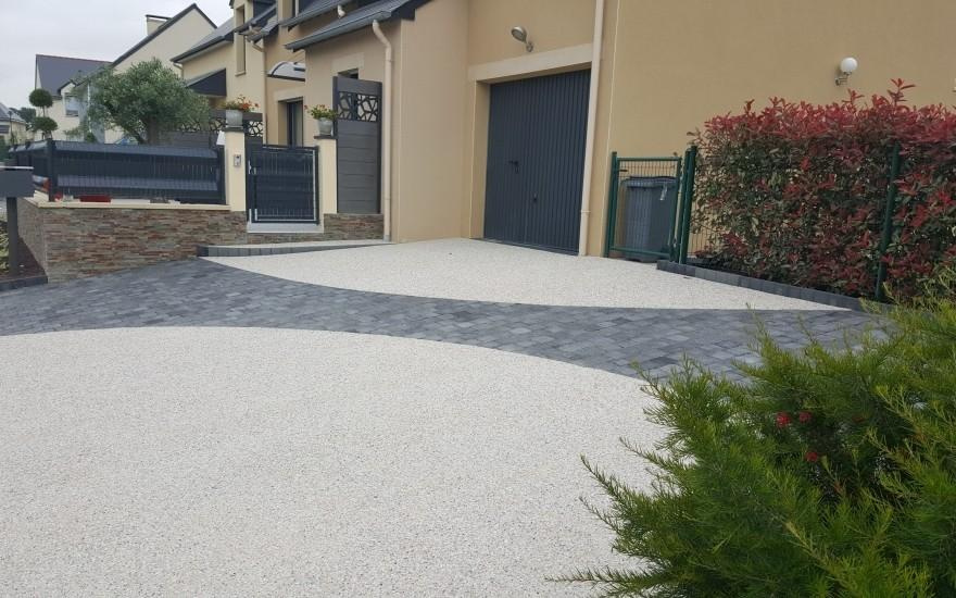 Conception Cour en béton désactivé à Cesson-Sévigné - 4300